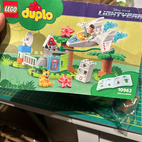 LEGO DUPLO Disney Lekesett med slott og tog | FINN-torget