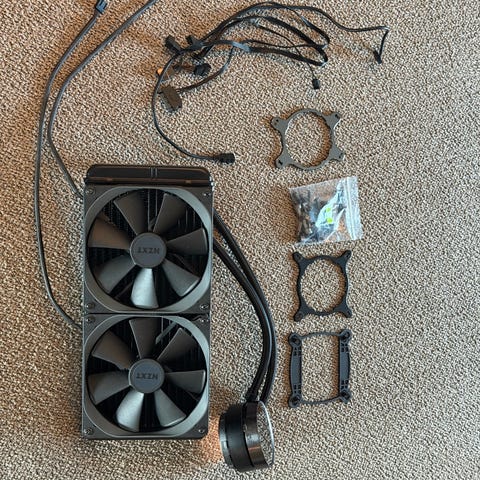 NZXT Kraken X52 240 mm CPU-kjøler – effektiv vannkjøling (Intel & AMD ...