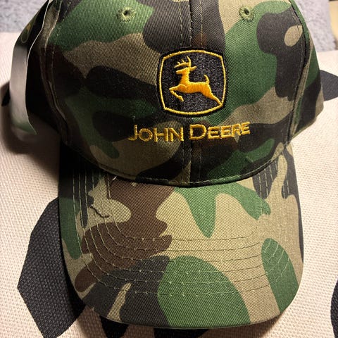 John Deere Caps camo farge | FINN-torget