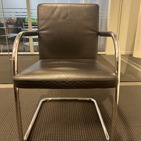 Herman Miller / ICF Executive Chair i sort skinn – klassisk designikon ...