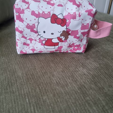 Ny kitty toalettmappe | FINN-torget