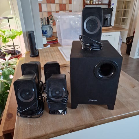 Labtec pc høyttaler med subwoofer | FINN-torget