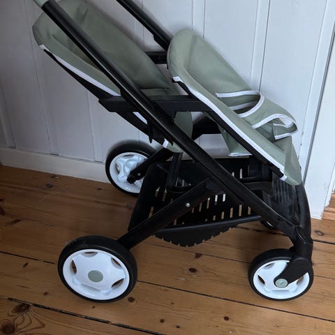 Dukkeseng på hjul | FINN-torget