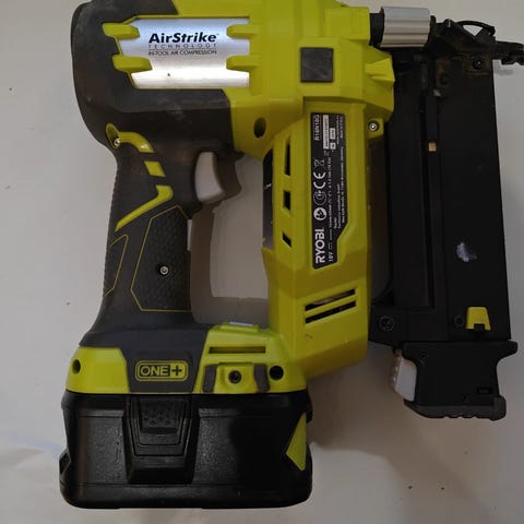 dykkertpistol Ryobi R18GN18-120S m/batteri og dykkert | FINN-torget