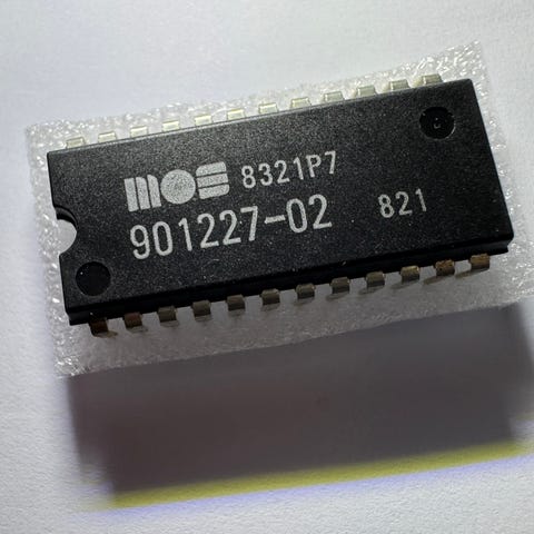 Original MOS 901227-03 Kernal Chip til f.eks Commodore 64 | FINN-torget
