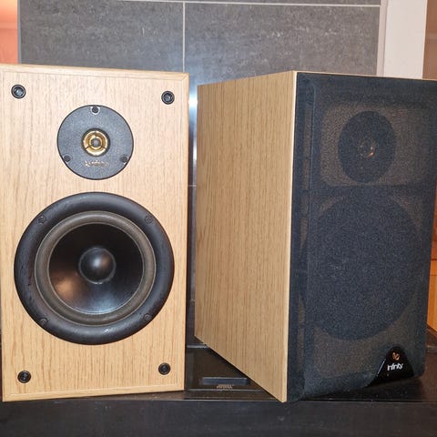 Infinity høyttaler elementer selges. | FINN-torget