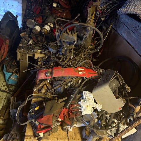 RESERVERT! Deksel til under dash bord til Massey Ferguson 148/135 ...