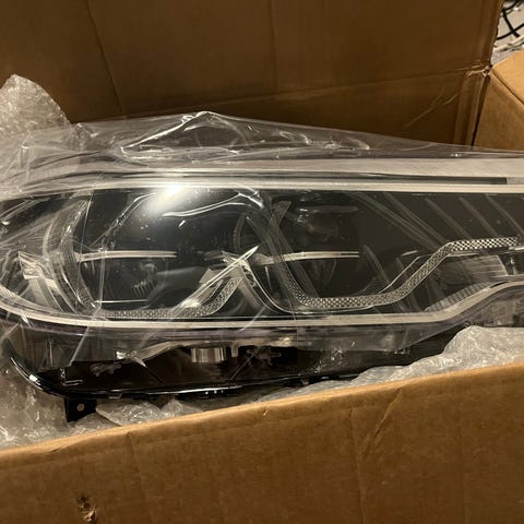 BMW G30 LCI bak lykter uåpnet | FINN-torget