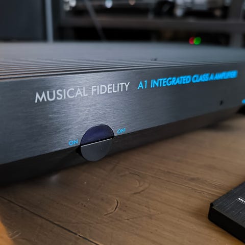 Musical Fidelity A308 – 150W/kanal dual mono monster! | FINN-torget