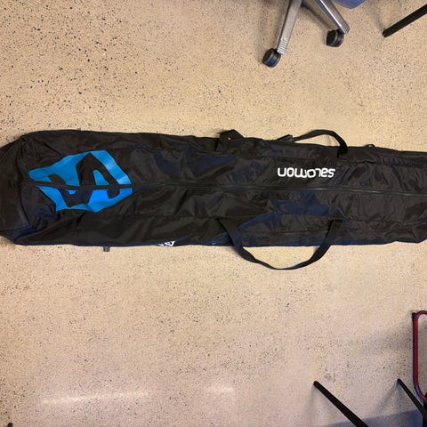 Thule Skibag med hjul svart | FINN-torget