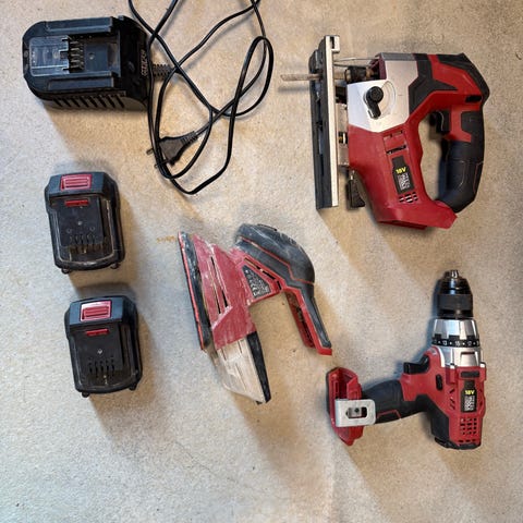 Meec Tools 18V muttertrekker -batteri og lader | FINN-torget
