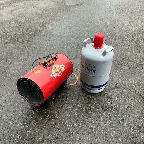 11 kg gassflaske med full gass og godkjent | FINN-torget