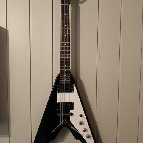DEAN FLYING V | FINN-torget