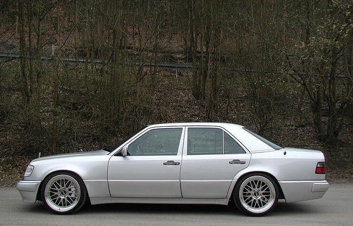 MERCEDES E KLASSE W124 - E500 - BODY KIT | FINN-torget