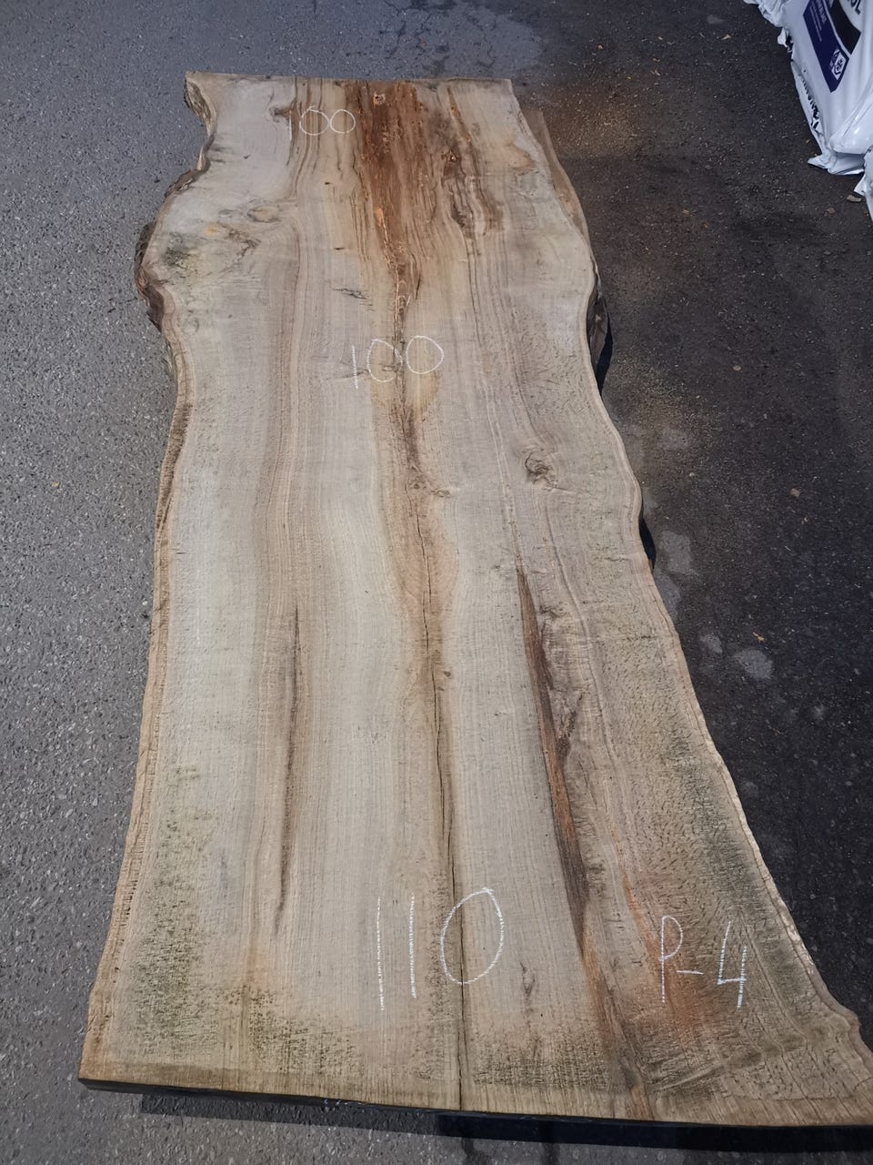 Eksklusiv eik planker som er fra 100cm - 120cm bredde | FINN torget