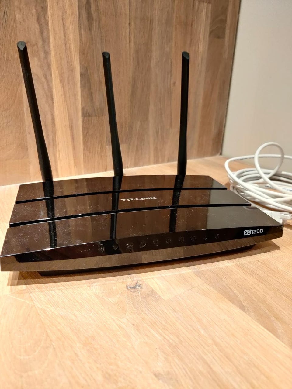 Trådløs ruter Zyxel Exibel NBG6602 | FINN-torget