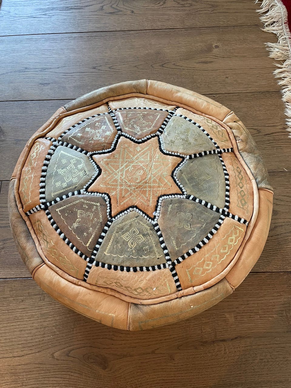 Skinn puff / Marrokansk | FINN-torget