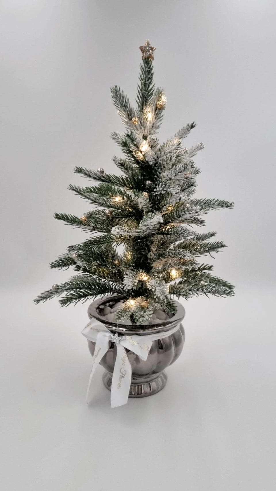 Kunstig plast juletre til selges | FINN-torget