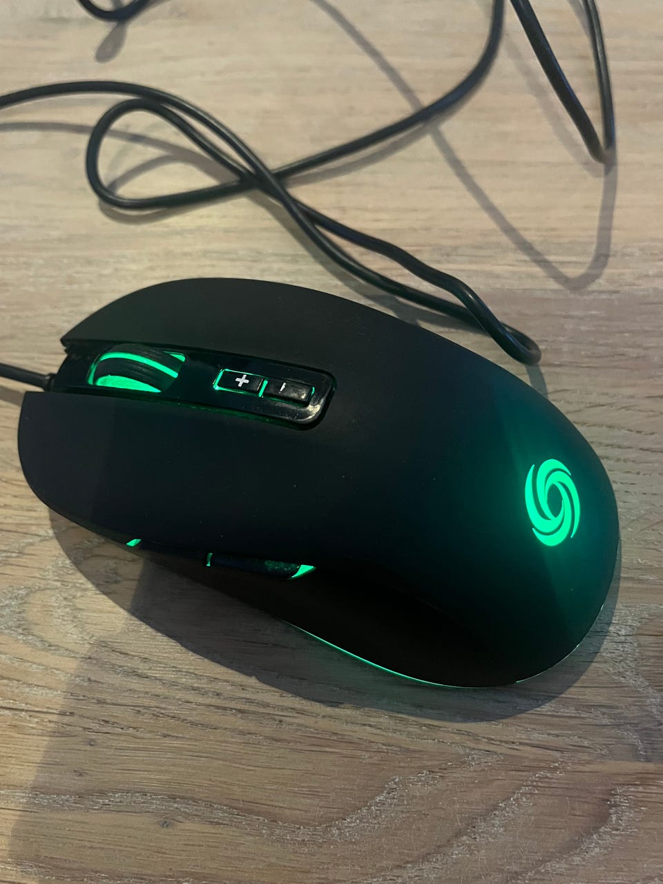 NOS M-650 gaming-mus (sort) | FINN-torget