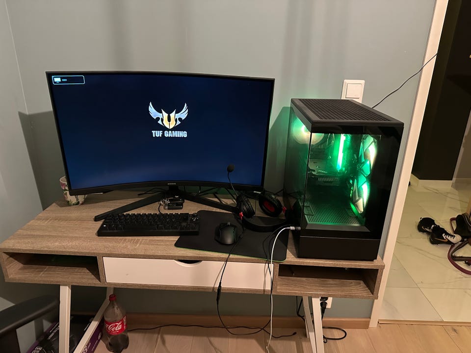 Gaming setup | FINN-torget