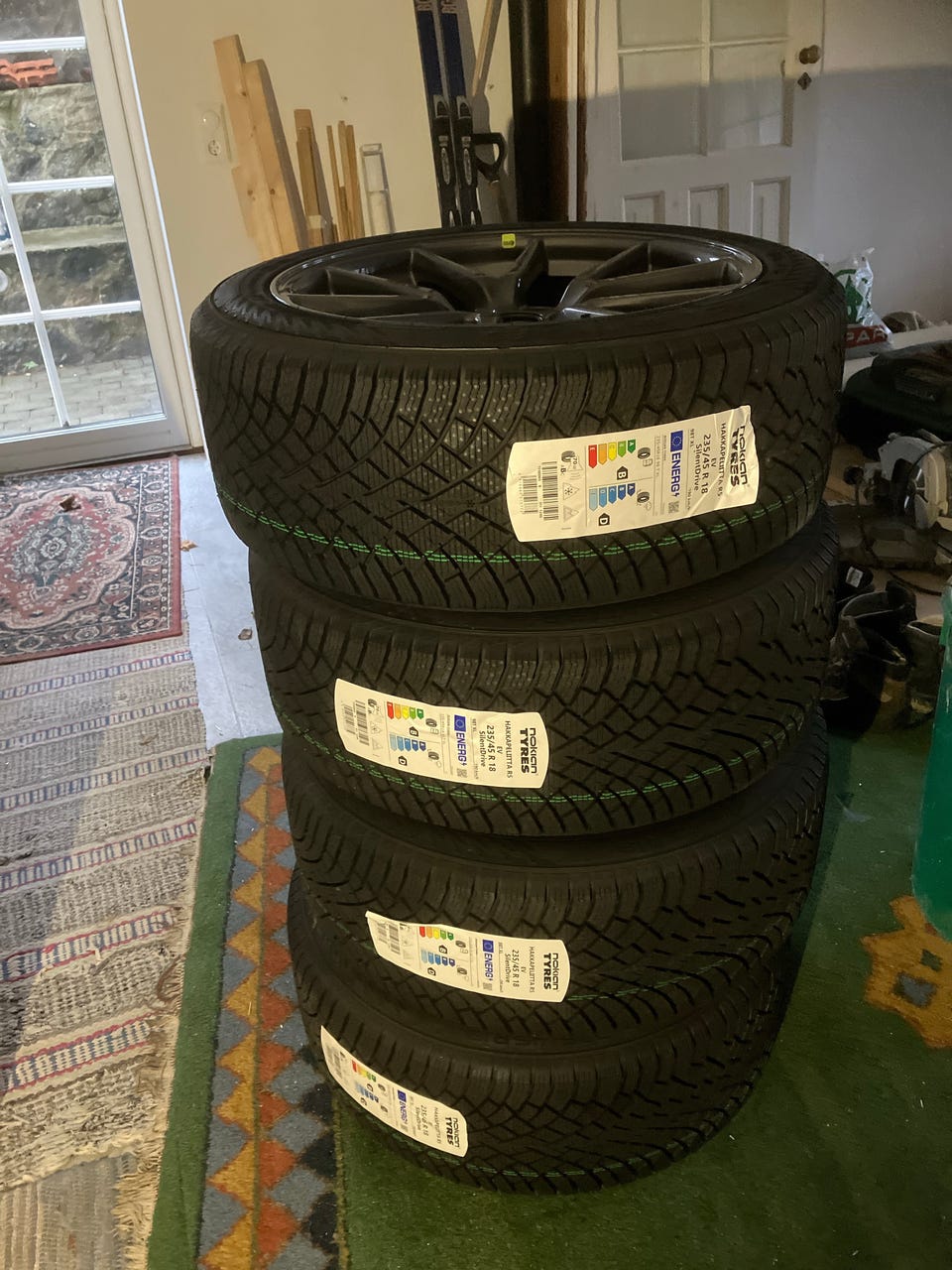 4STK 19" GOODYEAR VINTERDEKK TIL TESLA MODEL Y, PRIS FERDIG MONTERT ...