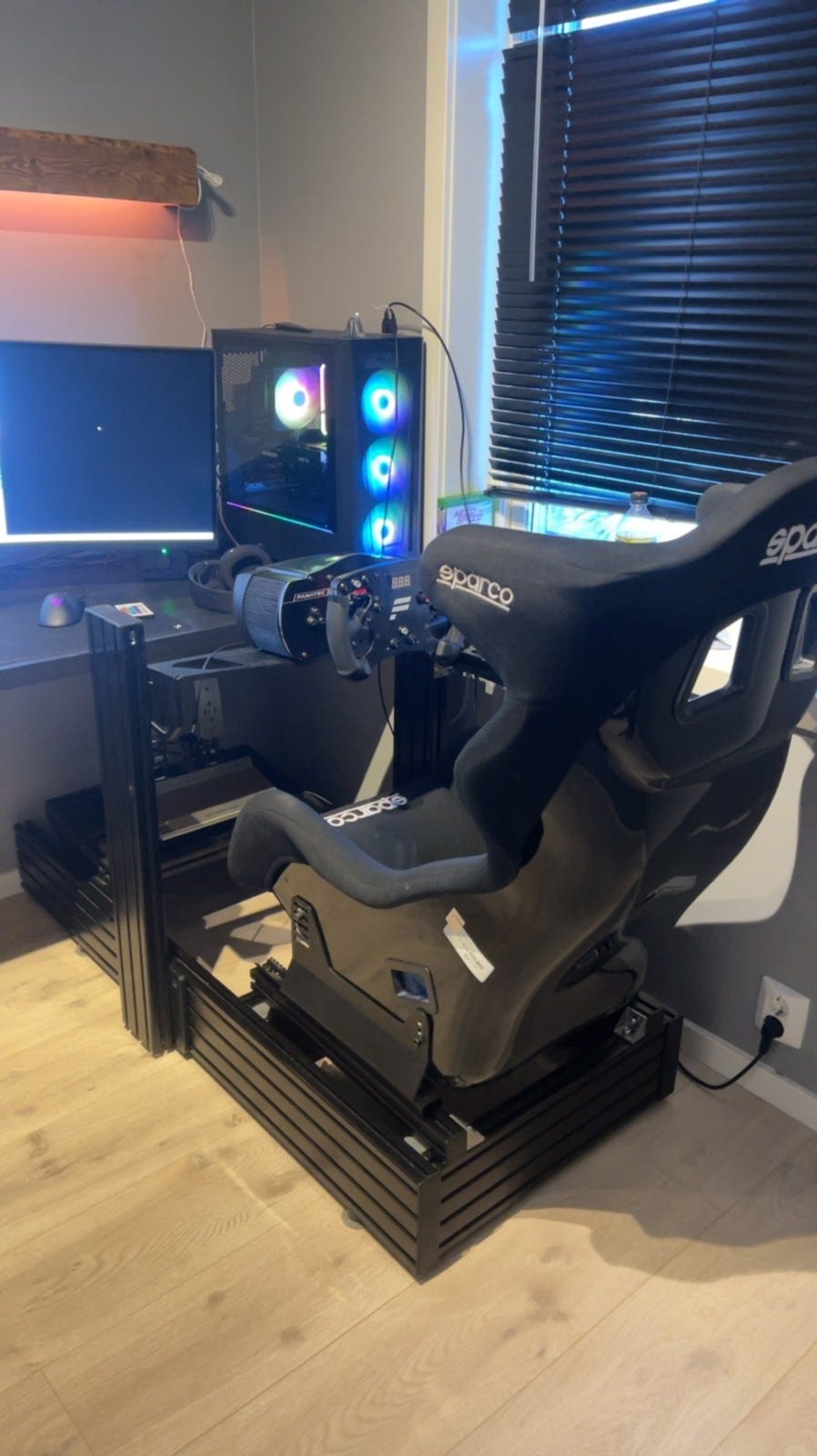 Fanatec Podium DD1 wheelbase - 20nm | FINN-torget