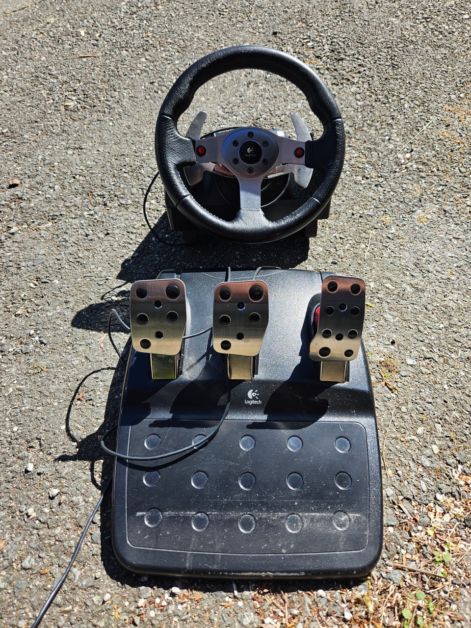 Logitech G27 ratt, pedaler og girspak | FINN-torget