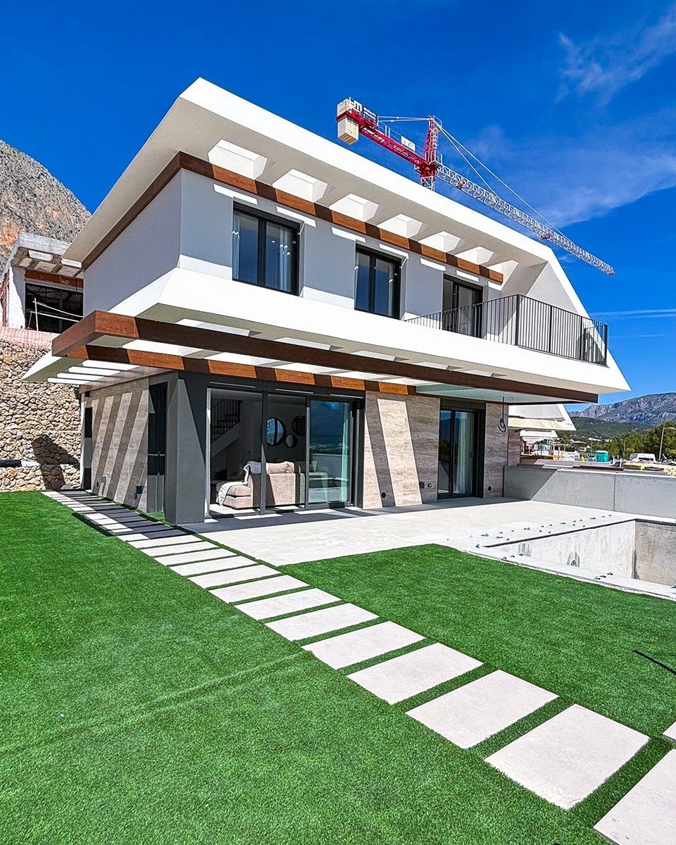 Bolig til salgs i utlandet | FINN Eiendom