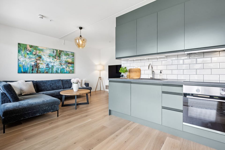 Strøken og romslig selveierleilighet fra 2022 | Stor balkong på 12 kvm ...