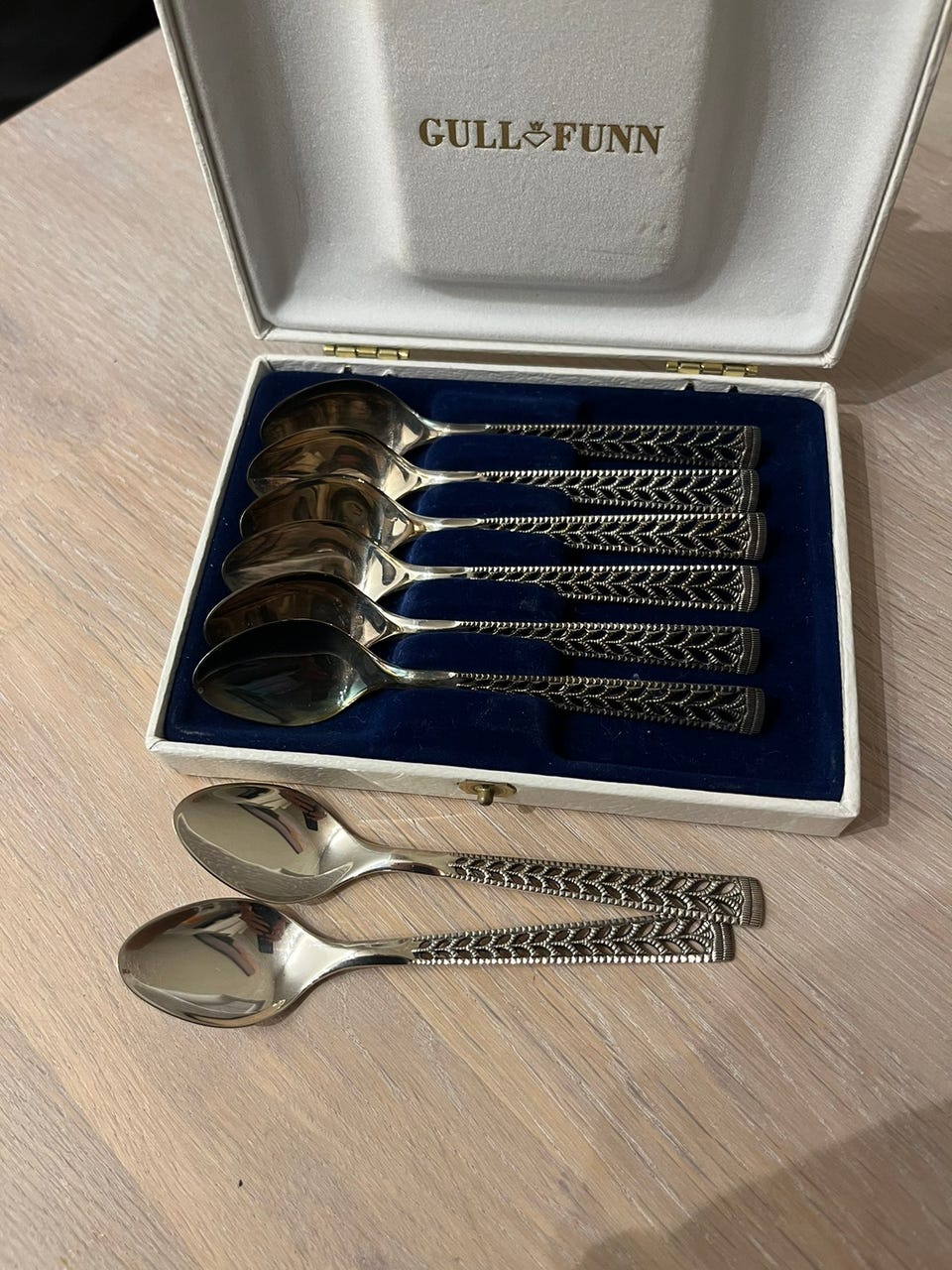 Antikviteter og kunst | til salgs (side 8) | FINN Torget