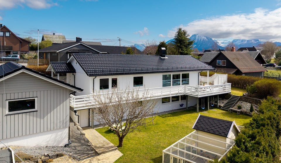 Bolig til salgs i Gamle Ålesund (side 5) | FINN Eiendom