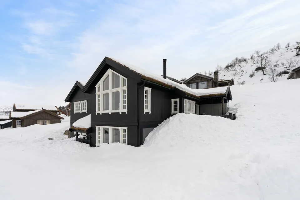 Eksklusivt hytteområde | Stor og solid hytte på 167 kvm. m/ vidstrakt ...