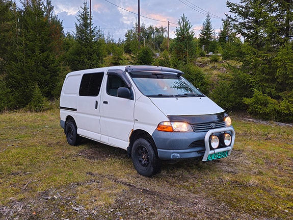 Bruktbil til salgs: Toyota HiAce - 2005 - Hvit - 102 hk - Kasse | FINN.no