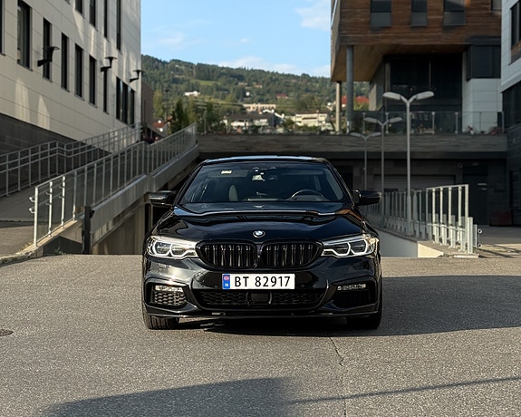 Bruktbil til salgs: BMW 5-serie - 2018 - Svart - 297 hk - Sedan | FINN.no