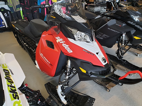 Til salgs: Ski-doo Summit 800 SP E-Tec 146 - 2016 | FINN.no