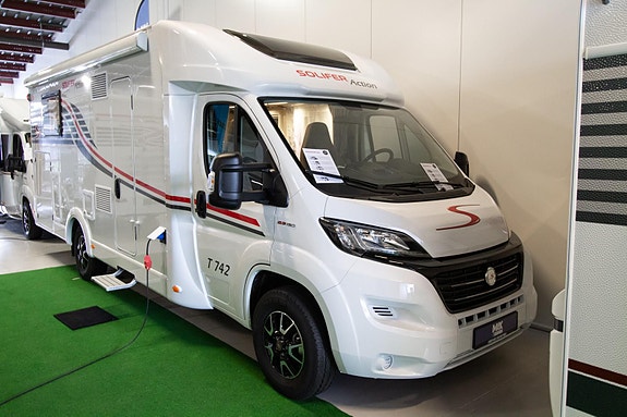 Bobil til salgs: Solifer Action T-742 150hkPanoramaSykkelstativMarkiseAutomatSenkeseng - 2019 ...