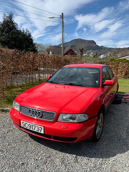 Bruktbil til salgs: Audi A4 - 1998 - Rød - 101 hk - Sedan | FINN.no
