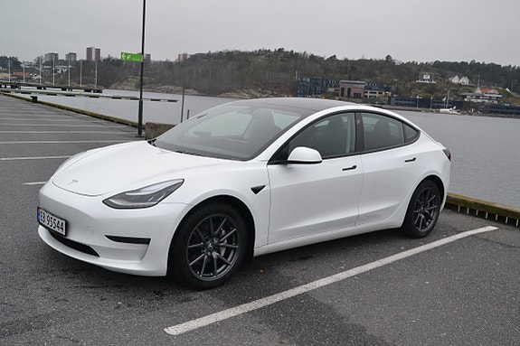 Bruktbil til salgs: Tesla Model 3 - 2021 - Hvit - 306 hk - Sedan | FINN.no