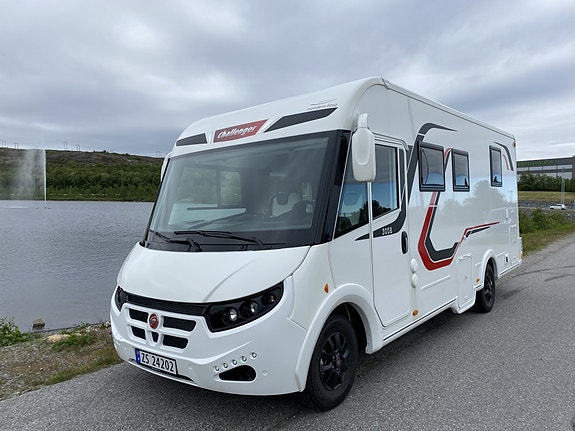 Bobil til salgs: Challenger Sirius 3008 med senkeseng å masse utstyr. Klasse B registrert ...