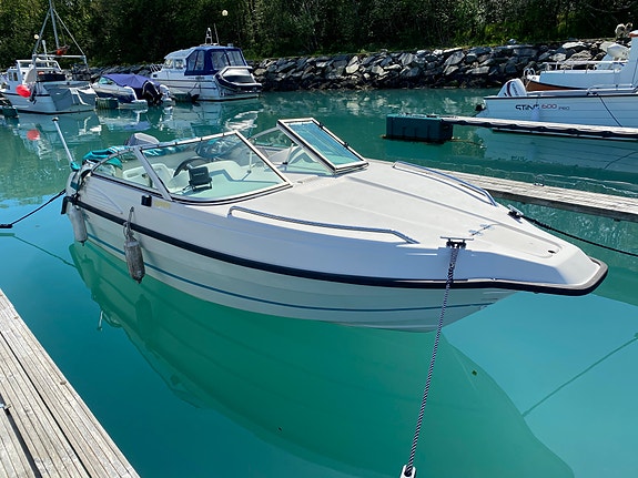 Til salgs: Uttern 5100 DC - 1998 | FINN.no