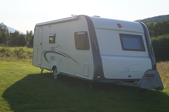 Selge campingvogn: Bürstner 550 TK - 2009 - Soveplasser 6 - Egenvekt 1 380 kg | FINN.no