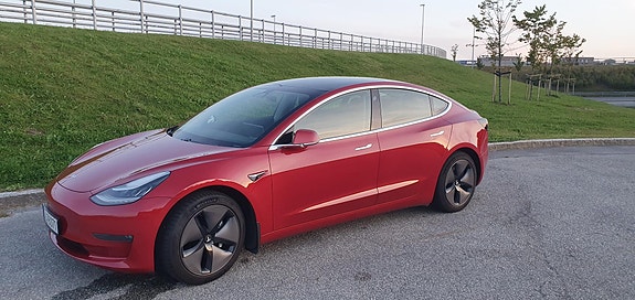 Bruktbil til salgs: Tesla Model 3 - 2019 - Rød - 306 hk - Sedan | FINN.no