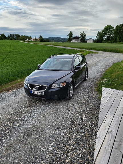 Bruktbil til salgs: Volvo V50 - 2009 - Grå - 109 hk - Stasjonsvogn | FINN.no
