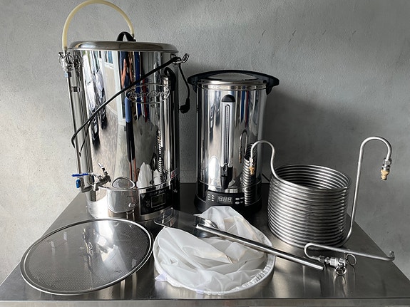 Beer Brew Automatic 60 l bryggemaskin med div utstyr | FINN torget
