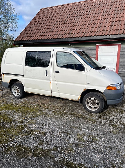 Bruktbil til salgs: Toyota HiAce - 2002 - Hvit - 102 hk - Kasse | FINN.no