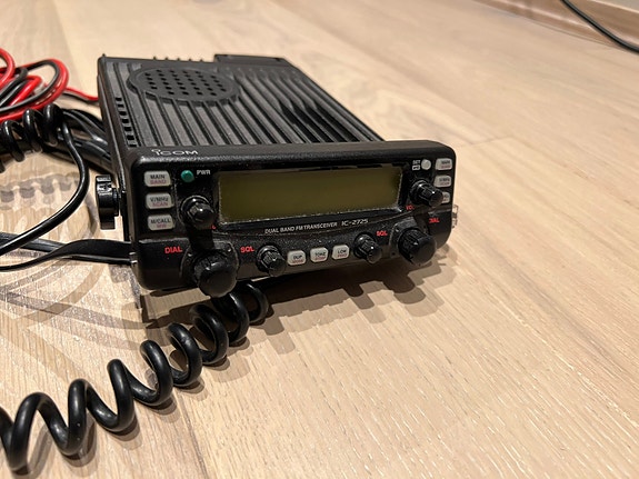 ICOM IC-2725 | FINN torget