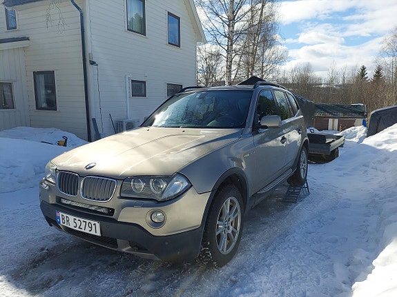 Bruktbil til salgs: BMW X3 - 2004 - Svart - 150 hk - SUVOffroad | FINN.no