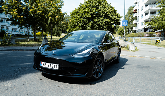 Bruktbil til salgs: Tesla Model 3 - 2020 - Svart - Sedan | FINN.no
