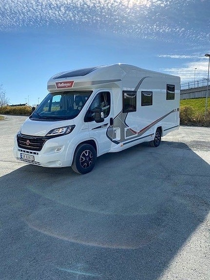 Til salgs: Challenger 398 XLB Special Edition 2,3 - 2017 - Delintegrert - 131 hk - 2,3 l | FINN.no