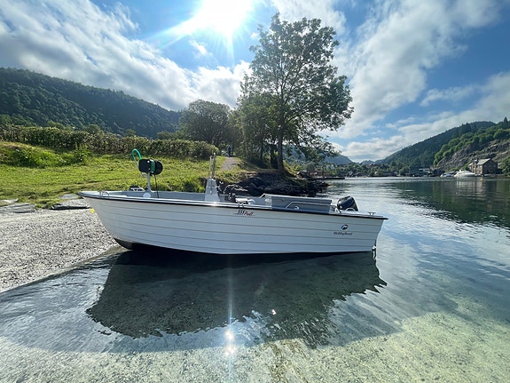 Til salgs: 2024 Modell Hobby 555 Proff med Suzuki 60 HK motor - 2024 ...